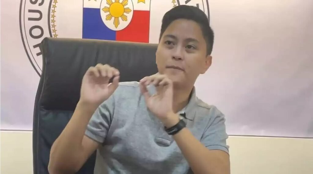 Video of Sandro Marcos saying “the peso is weak because the dollar is ...